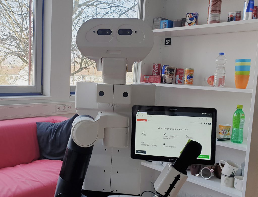 RobotUI – Konzeption und Implementierung eines User Interfaces für ...